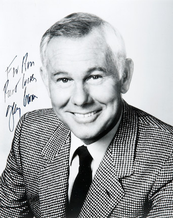 Bonhams : A Johnny Carson signed black and white photograph, 1980s