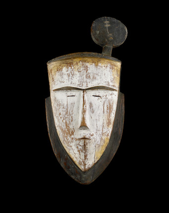 Bonhams : A Tapuanu gable mask, Satawan Atoll, Mortlock Islands height 23in