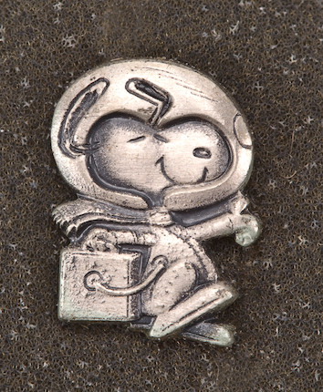 Bonhams : SNOOPY LAPEL PIN CARRIED ON APOLLO 13.