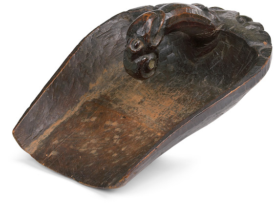Bonhams : Maori Canoe Bailer, tata, New Zealand