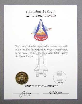 Bonhams : COLUMBIA MEDALLION WITH CERTIFICATE. NASA Manned Flight ...