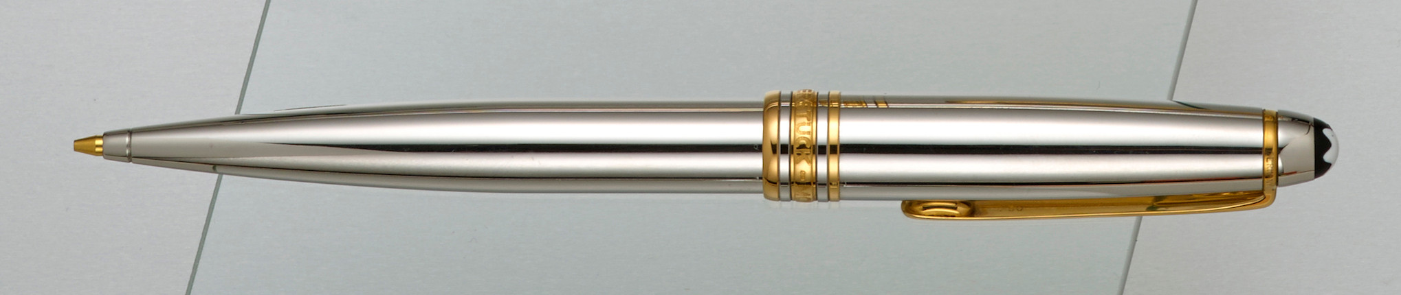 Bonhams : MONTBLANC Meisterstück Solitaire 165 Solid Platinum ...