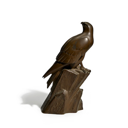 Bonhams : TSUDA SHINOBU (1875-1946) A Bronze Model of a Hawk Showa era ...