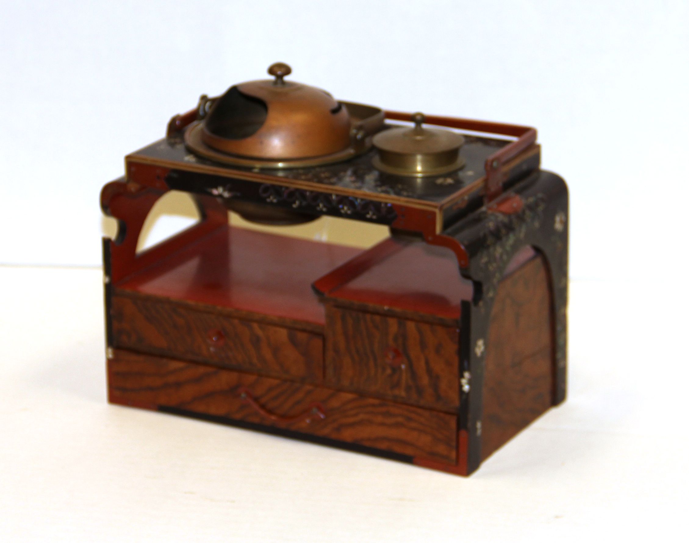 Bonhams : A Japanese smoking set (haizara) Meiji Period