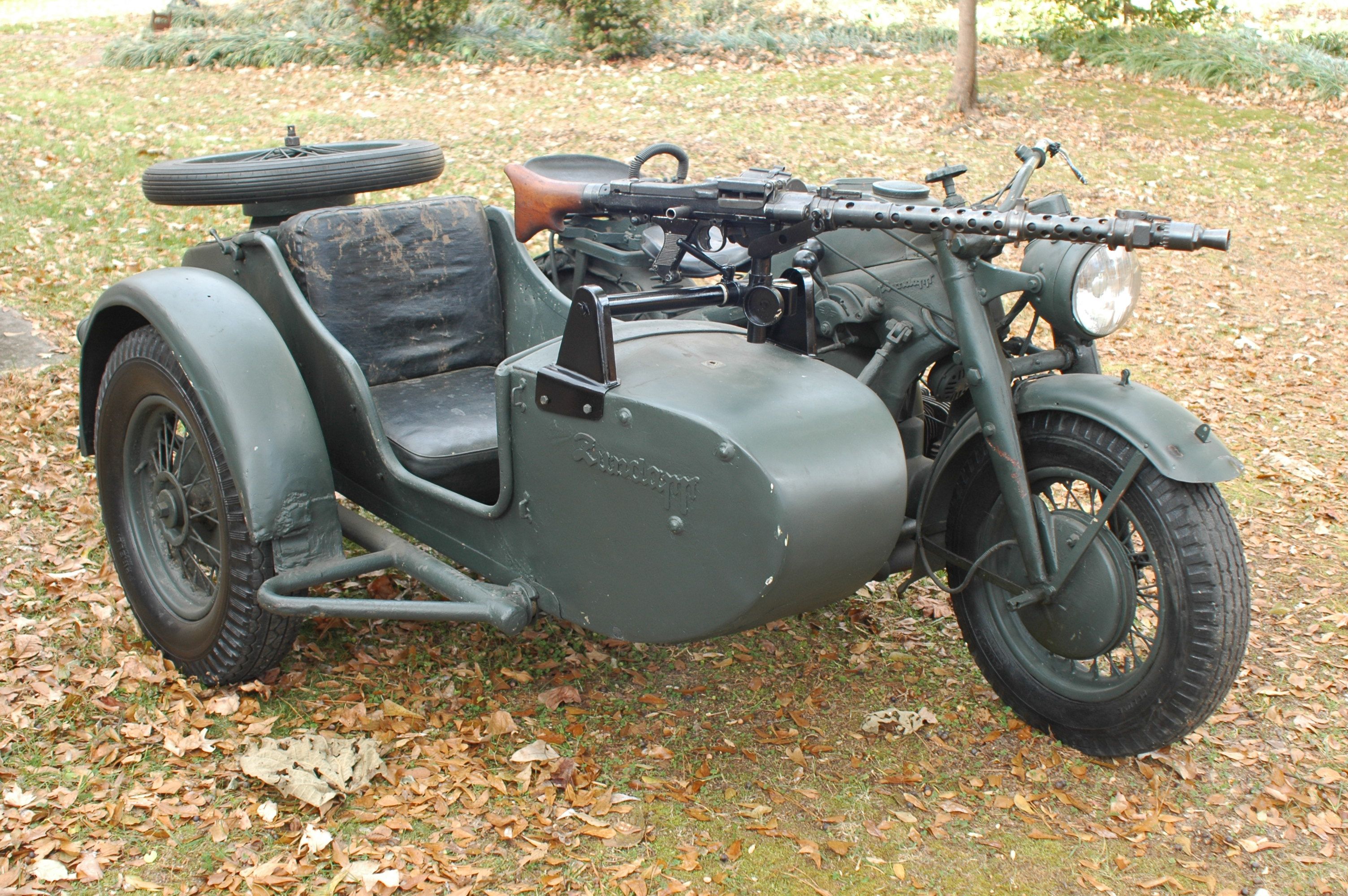 Military Motorcycle Sidecar E60075Y 1/6 KS 750 Motorcycle With Sidecar