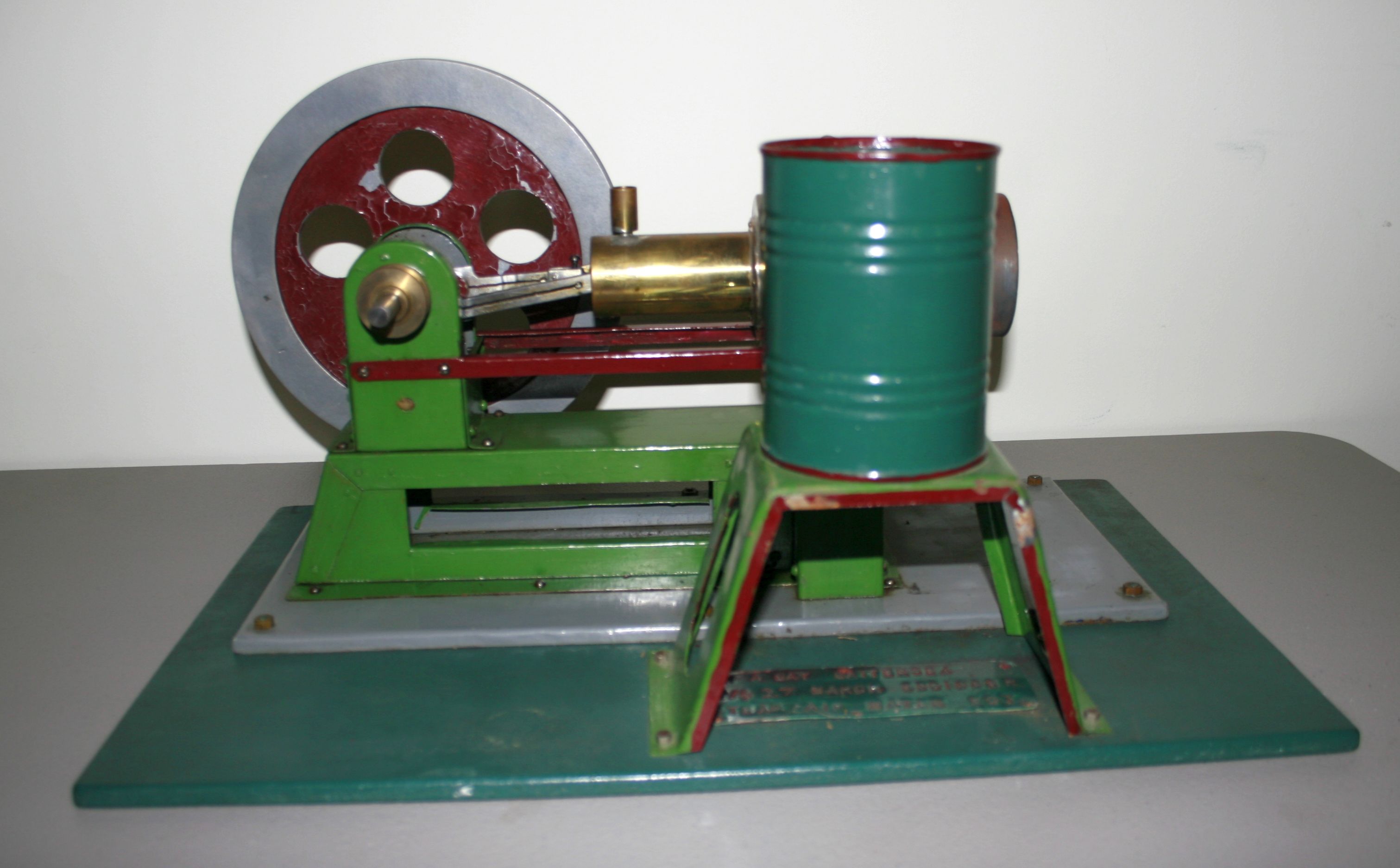 Bonhams Cars : A SIMPLE HORIZONTAL SINGLE CYLINDER STEAM ENGINE MODEL ...