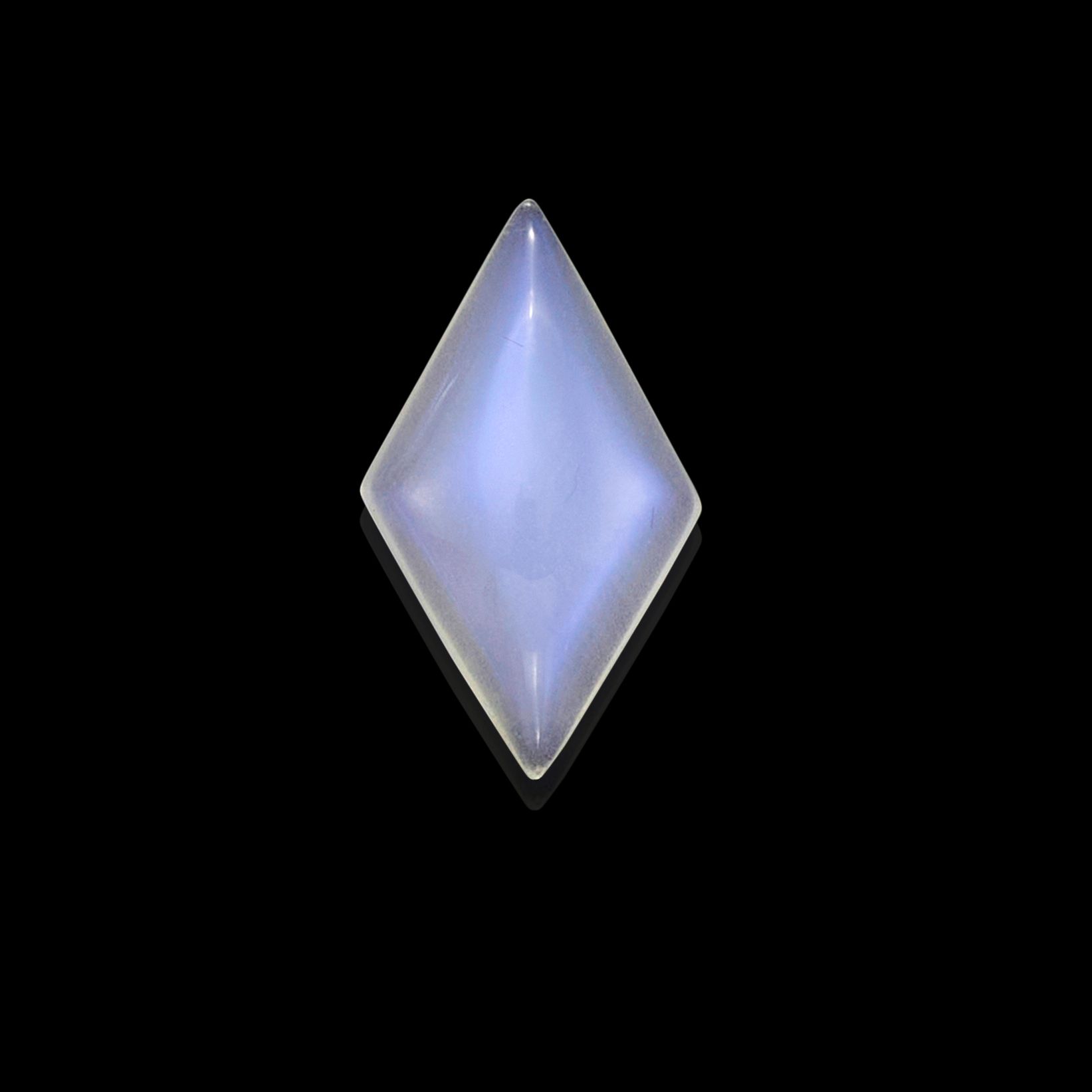 Bonhams : Lozenge-shaped Blue Moonstone
