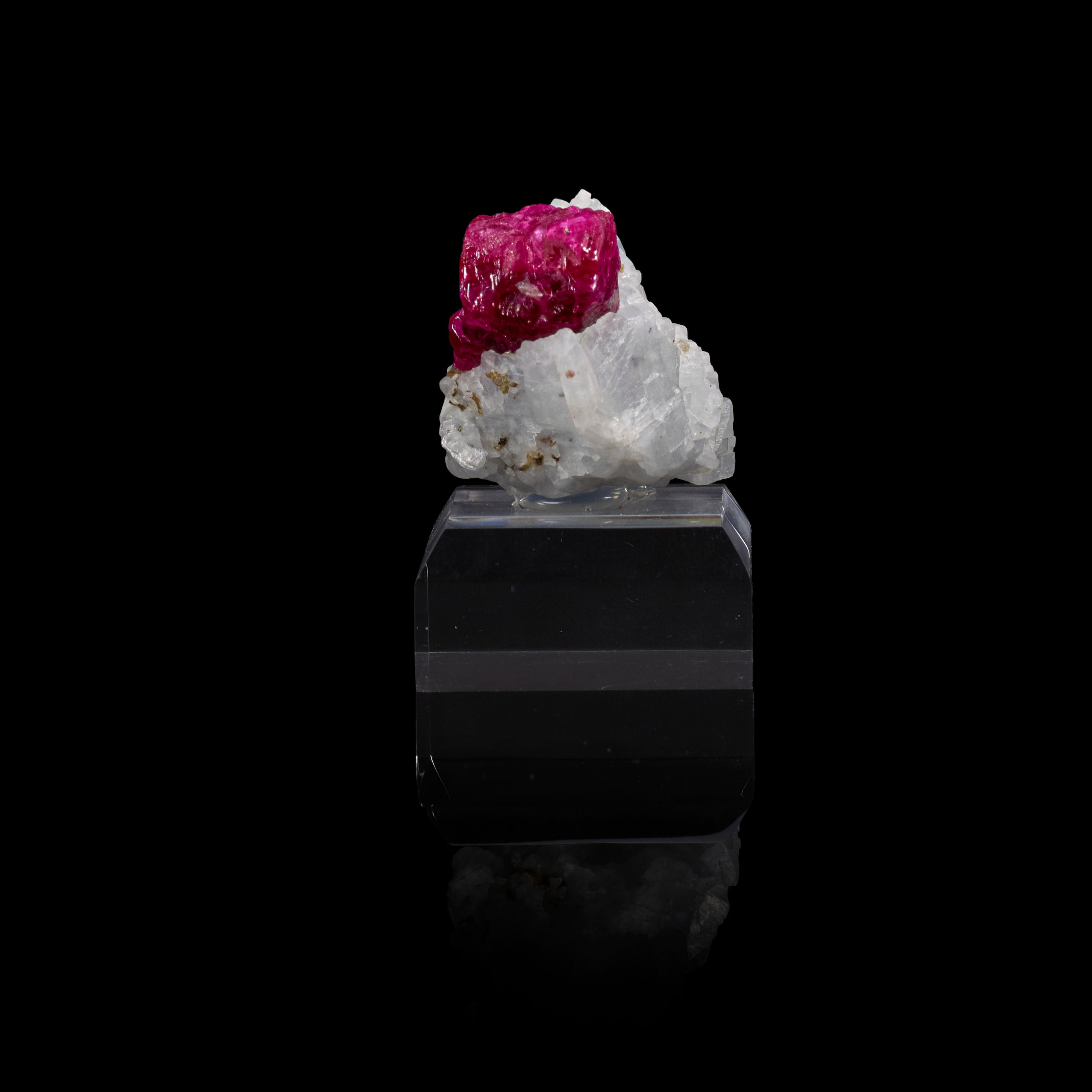 Bonhams : Ruby-in-Matrix