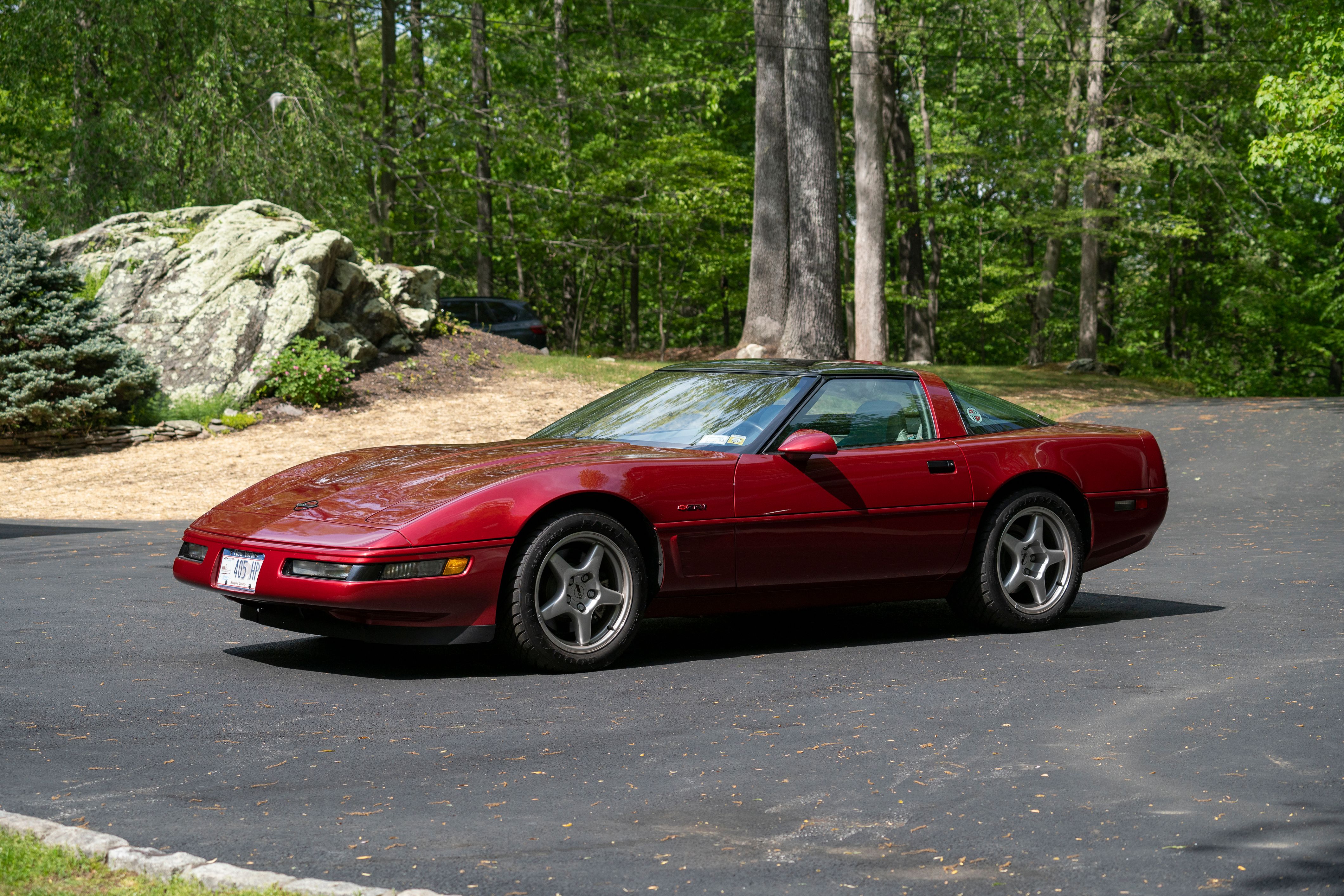 1995 Chevy Corvette Grand Sport 1995 Chevrolet Corvette Guide: Specs,