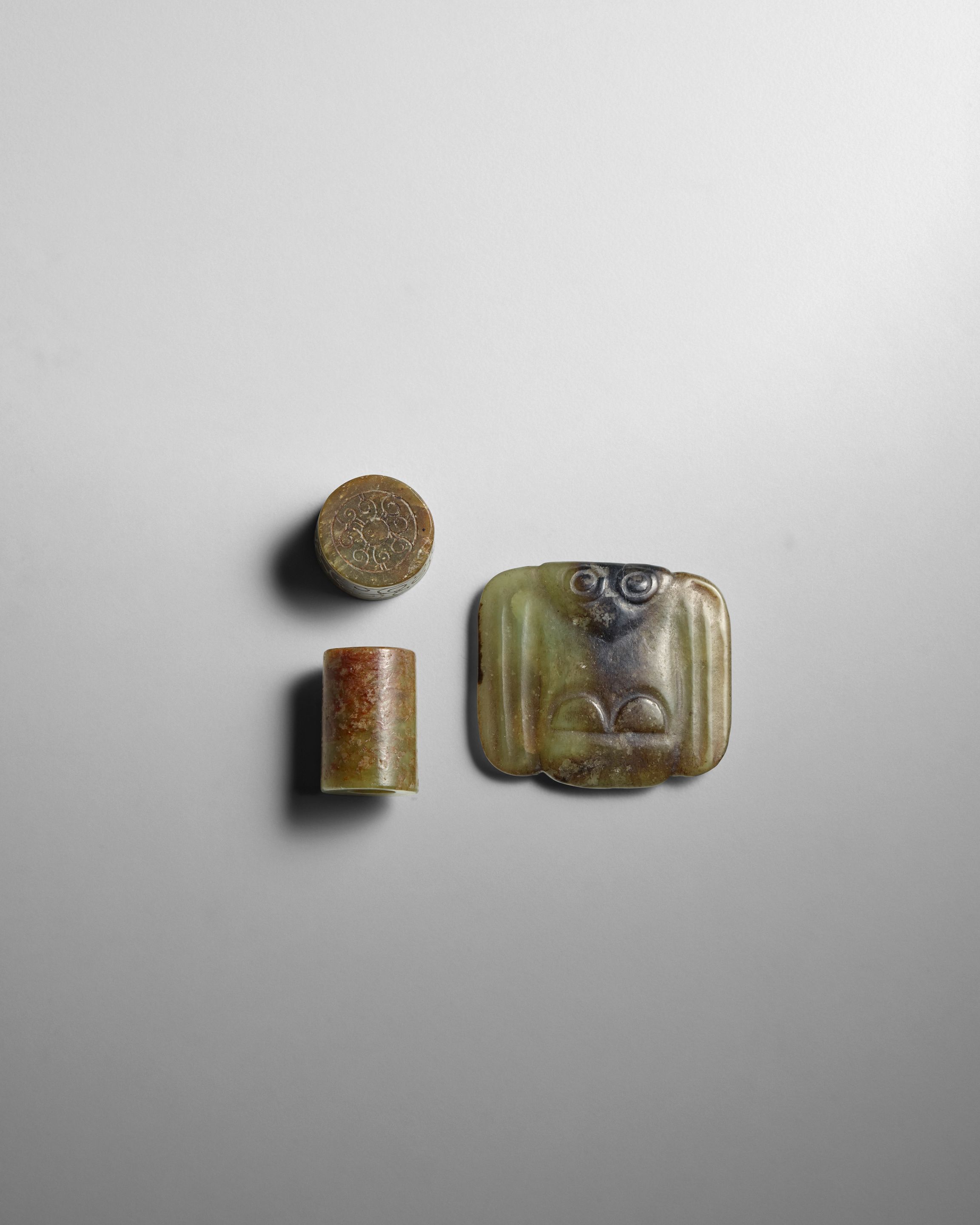 Bonhams : A JADE BIRD & TWO JADE CYLINDERS Jade bird style of Hongshan ...